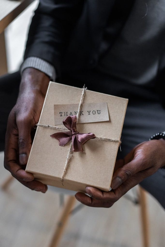 25 idées de cadeaux d'entreprise pour vos salariés